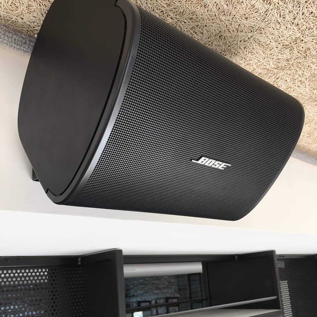 Loa quán cà phê bị rè và cách khắc phục - Âm thanh hay